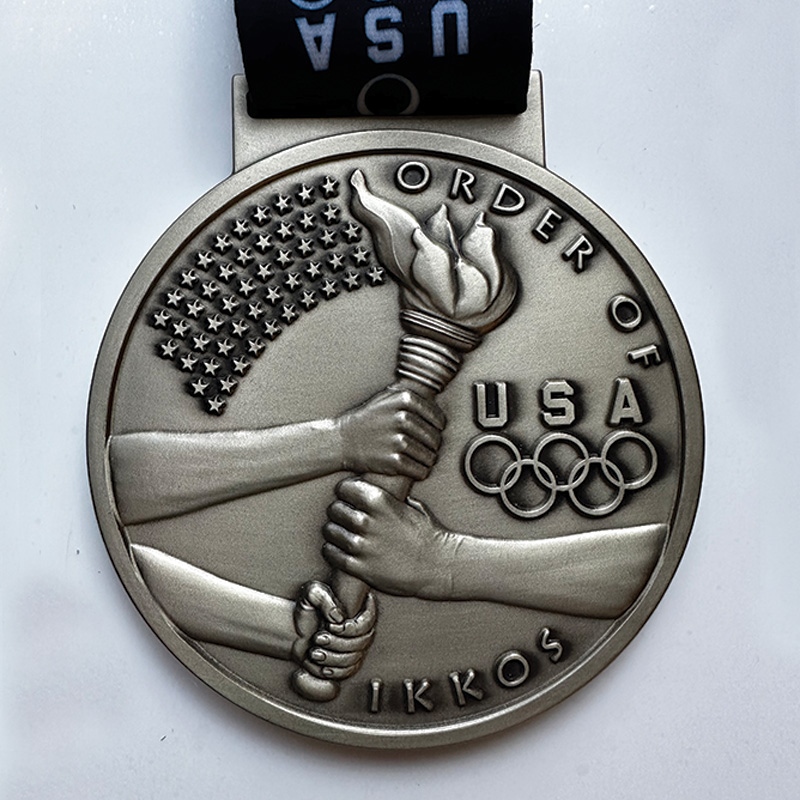 Photograph Medals to Accurately Replicate